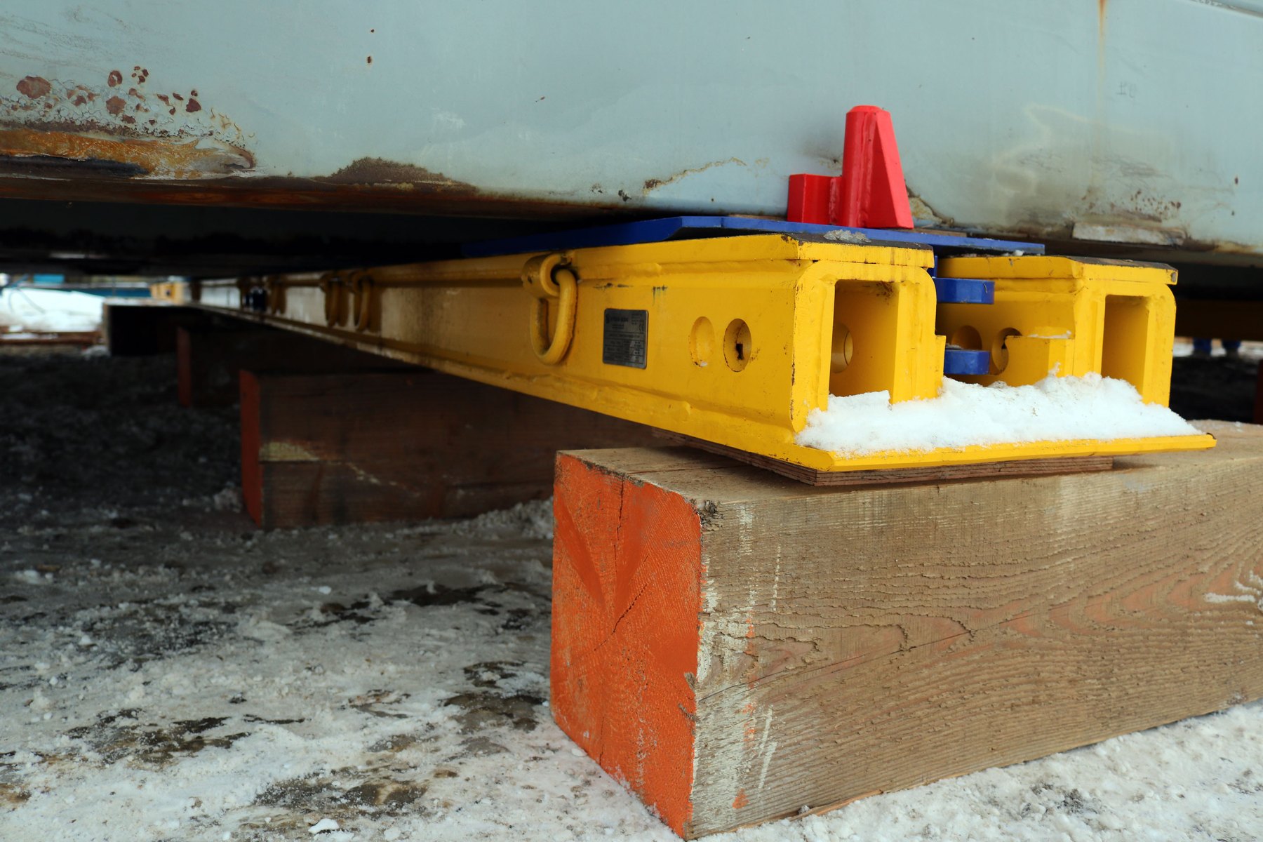 Jack & Roll / Specialized Rigging - Revolution Crane & Transport