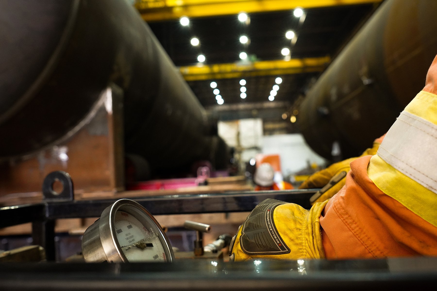 Jack & Roll / Specialized Rigging - Revolution Crane & Transport