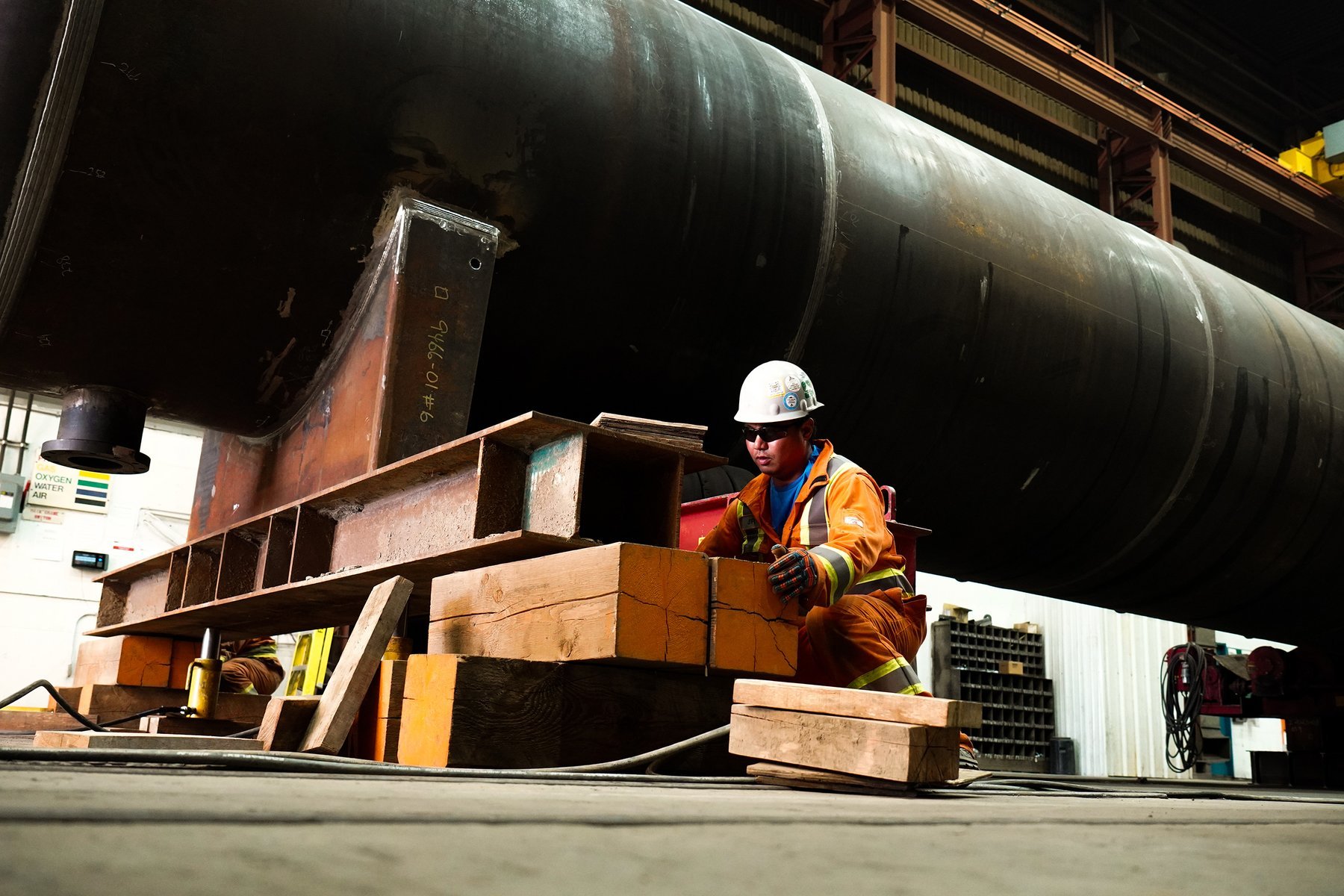 Jack & Roll / Specialized Rigging - Revolution Crane & Transport